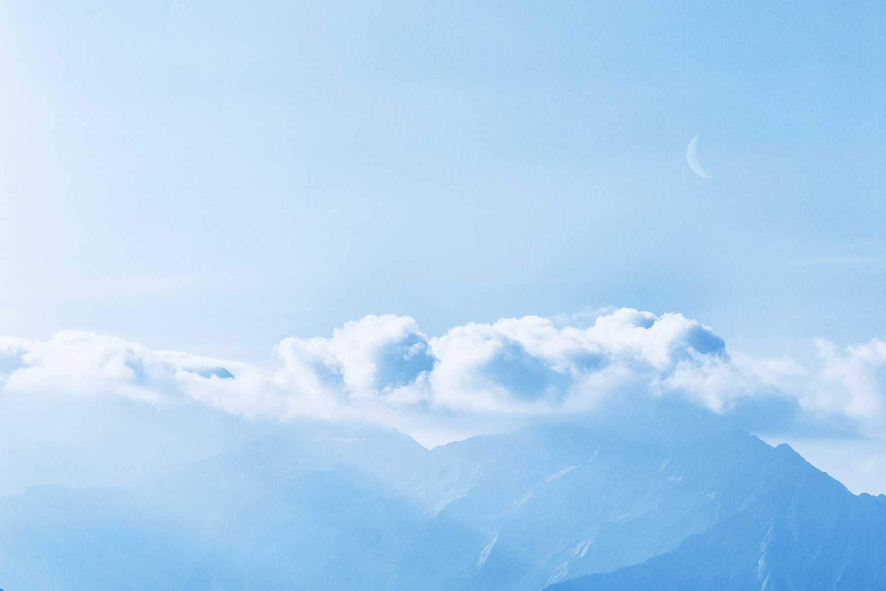 Beyond the Blue: Unveiling Secrets of Blue Color Theory - Indigo and ...